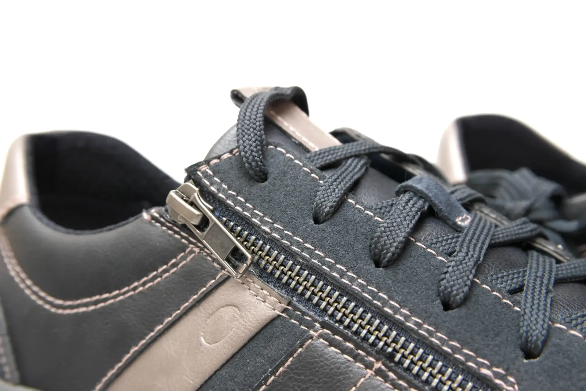 Zipper untuk Sepatu dan Aksesori Fashion Modern: Fungsi, Desain, dan ...